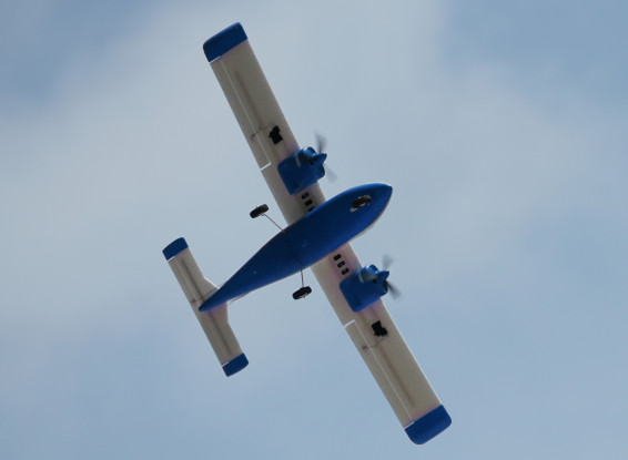 XFLY (PNF) Partenavia P68 Twin Engine Park Flyer EPO 850mm (Blue/White)
