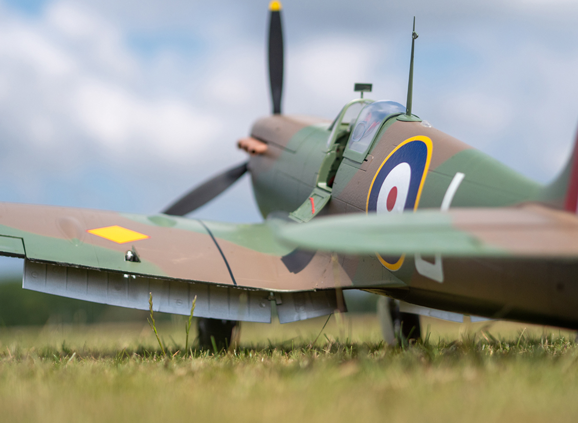 Stuart Warne Tests the Avios Spitfire Mk.1a - HobbyKing's Scale WWII ...